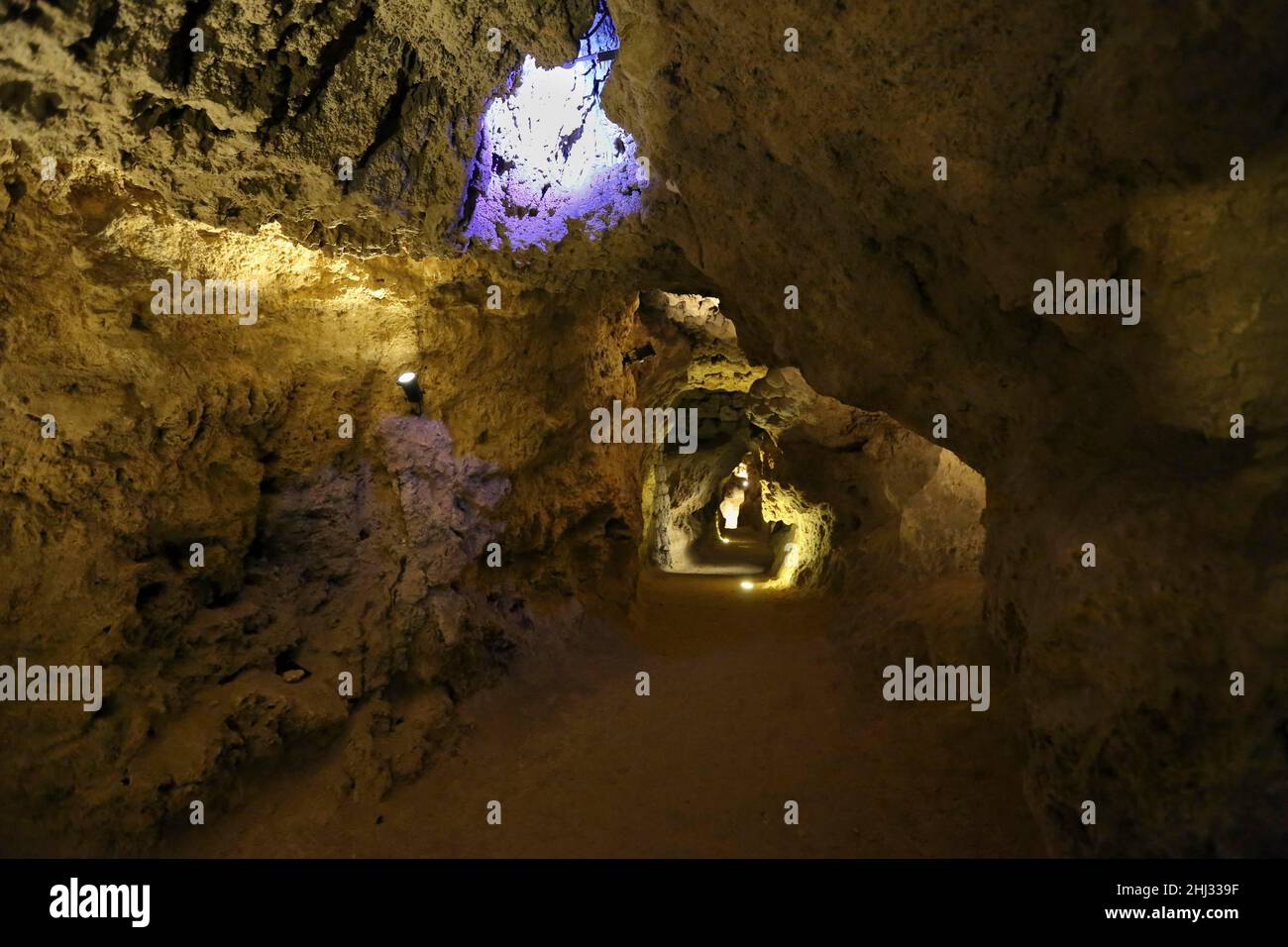 Olga Cave, limestone tuff cave, Lichtenstein-Honau, Baden-Wuerttemberg ...
