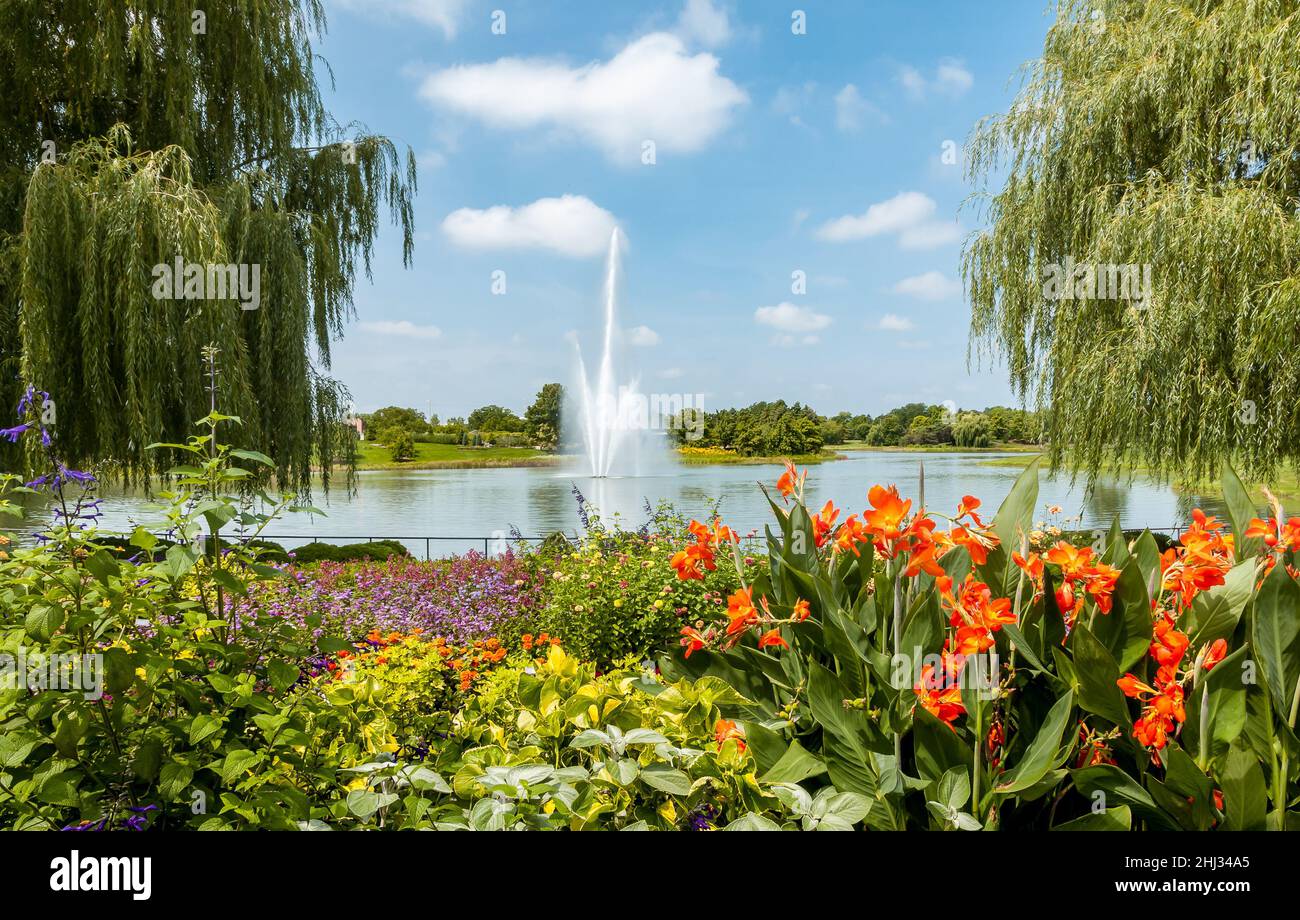 Fountain in the Chicago Botanic Garden, Glencoe, Illinois, USA Stock ...