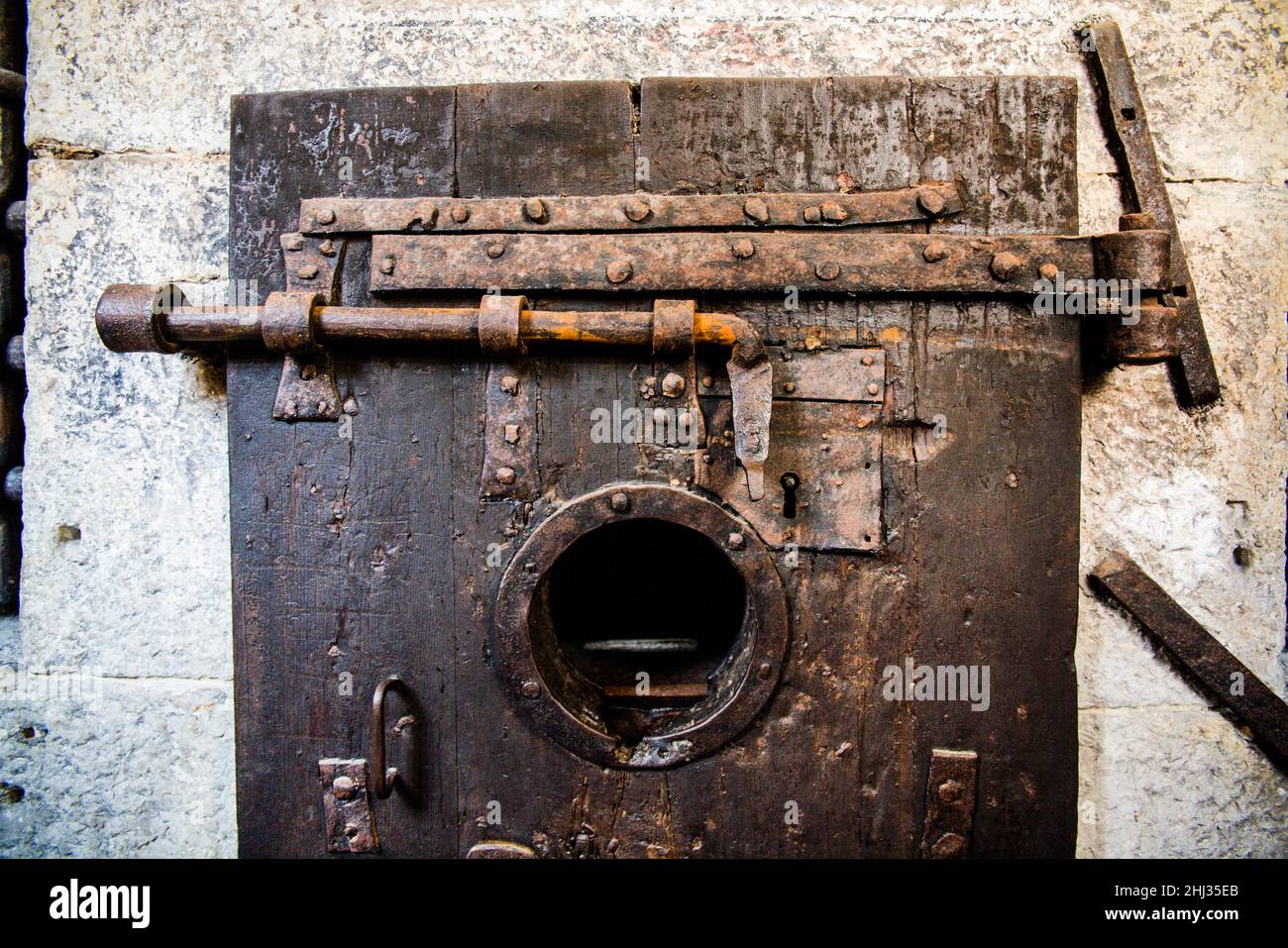 Prison connected by the Bridge of Sighs, Doge's Palace with rows of ...