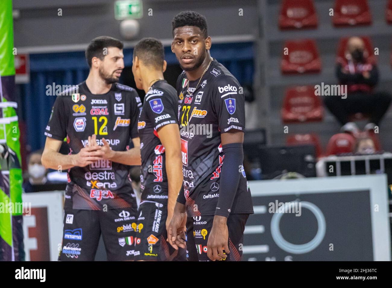 Marlon yant volleyball hi-res stock photography and images - Alamy