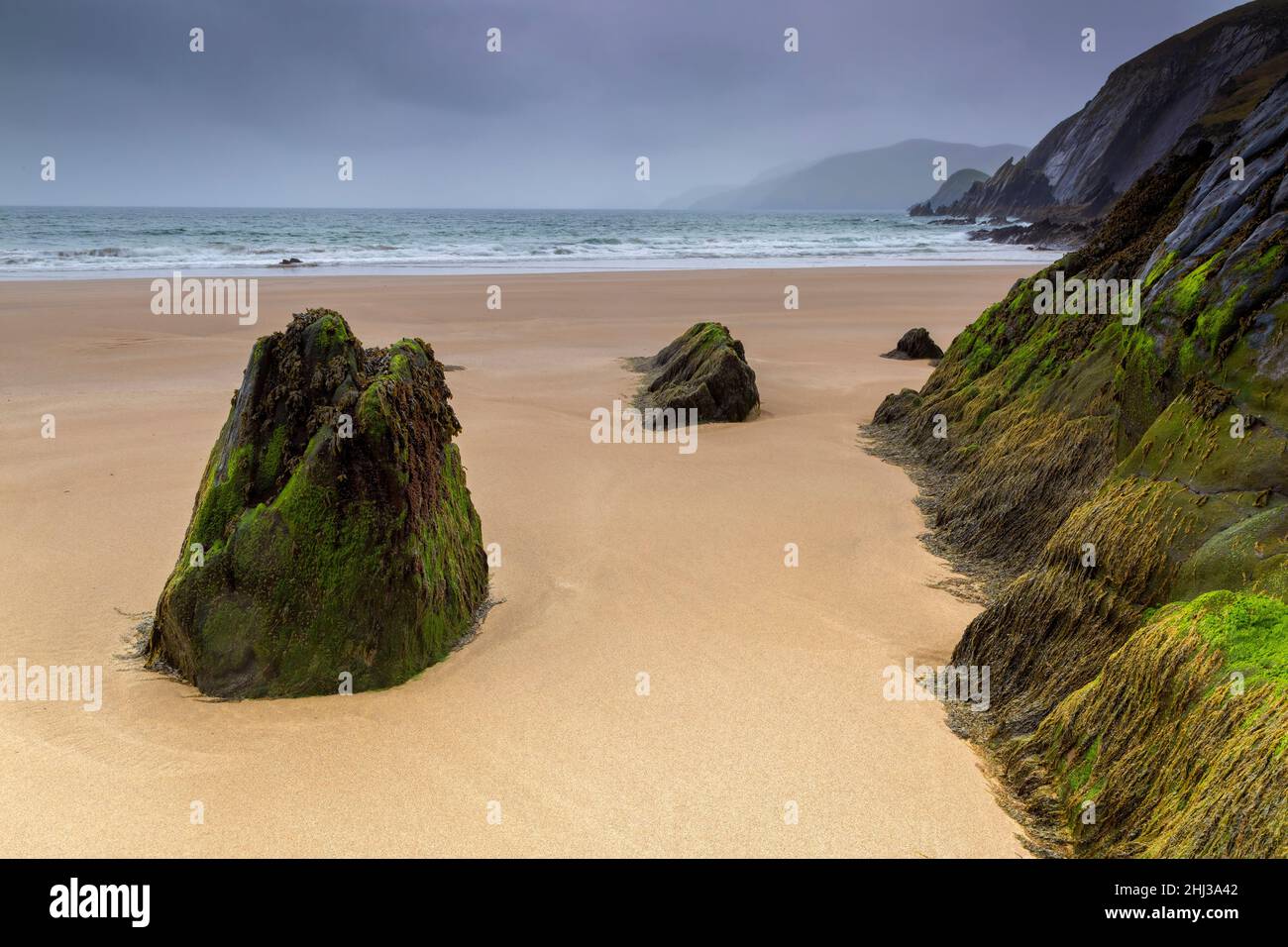 Coumeenoole beach on dingle peninsula hi-res stock photography and ...