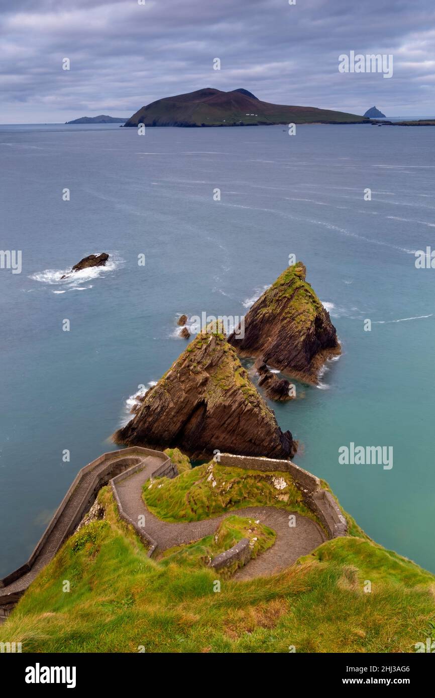 Dunquin Pier, Ireland’s Sheep Highway, Dingle Peninsula, Ireland Stock ...