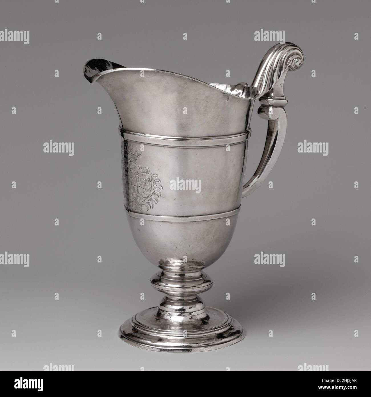 Elegant ewer hi-res stock photography and images - Alamy