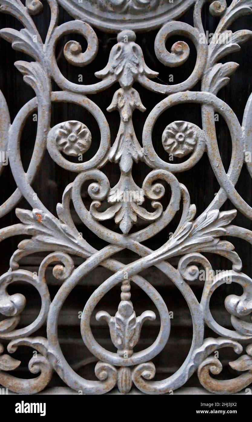 Ancient ornamental grid detail Stock Photo - Alamy