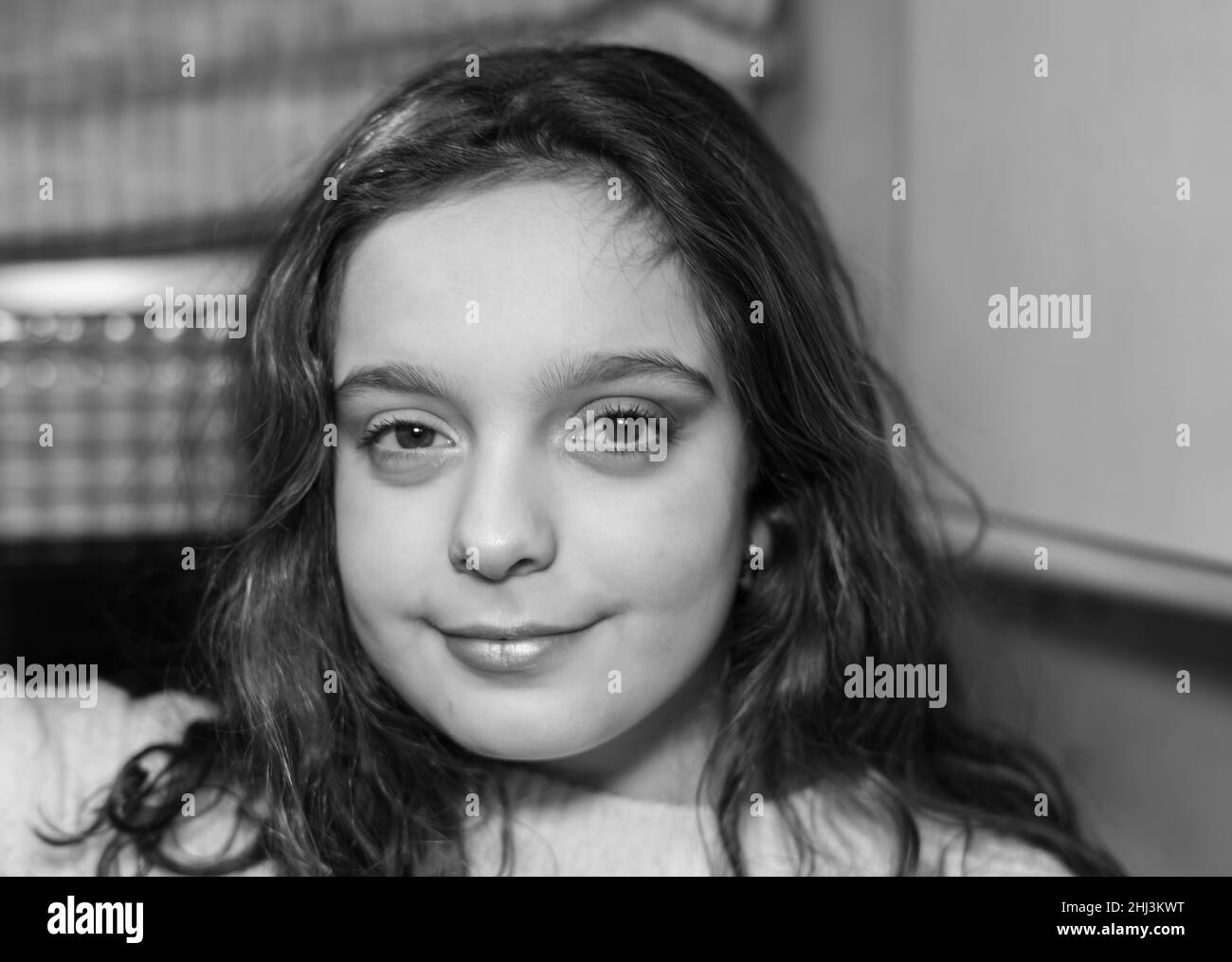 Intrigued face hi-res stock photography and images - Alamy