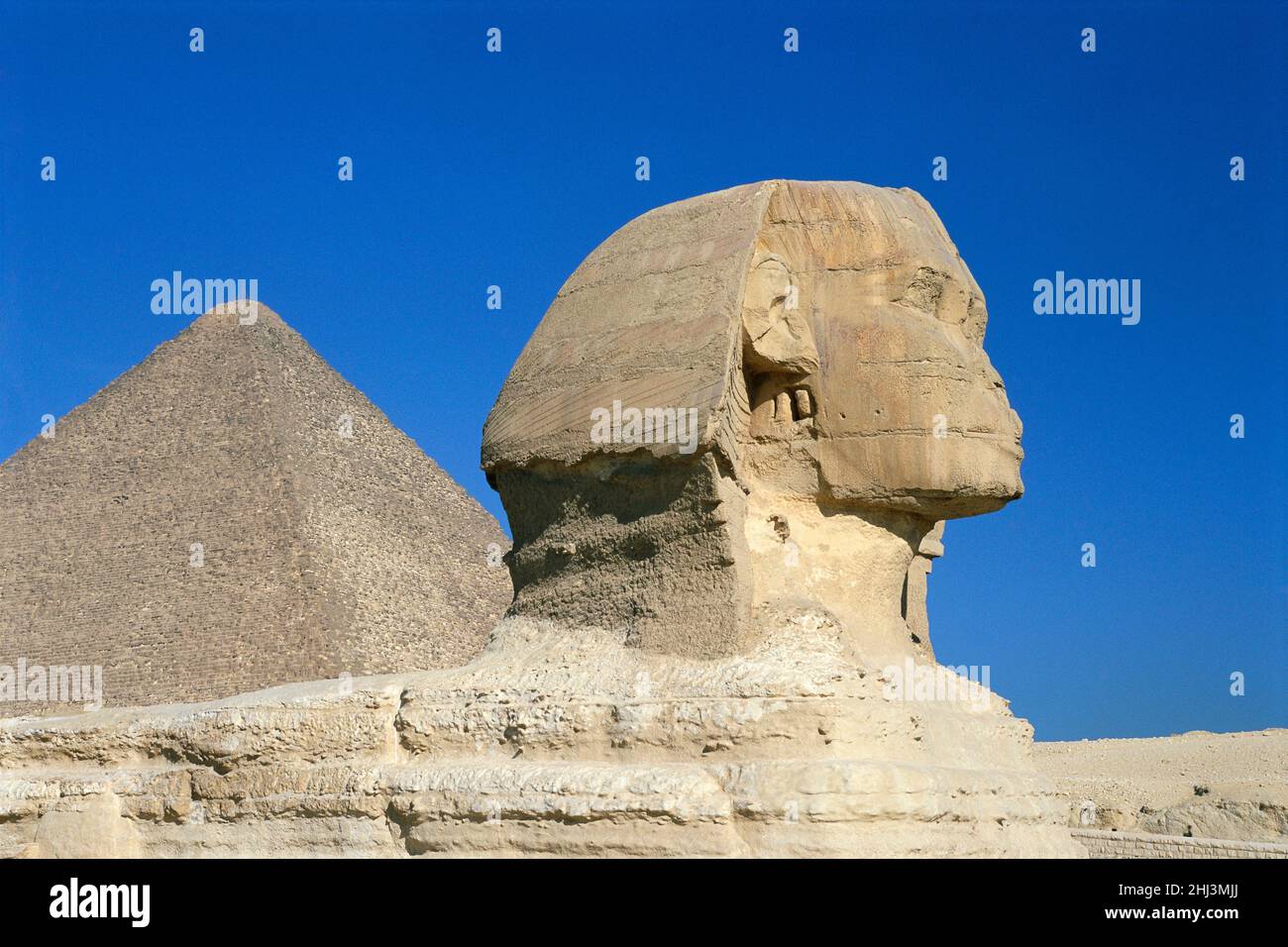 Ancient pyramid great sphinx giza hi-res stock photography and images ...