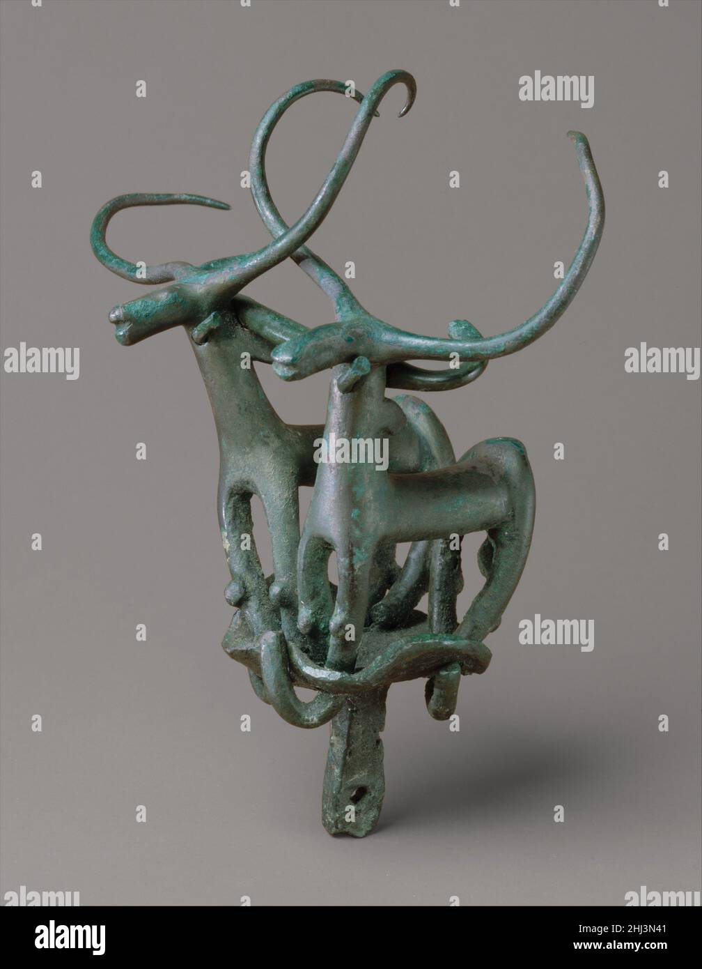 Standard with two long-horned bulls ca. 2300–2000 B.C. Hattian During ...
