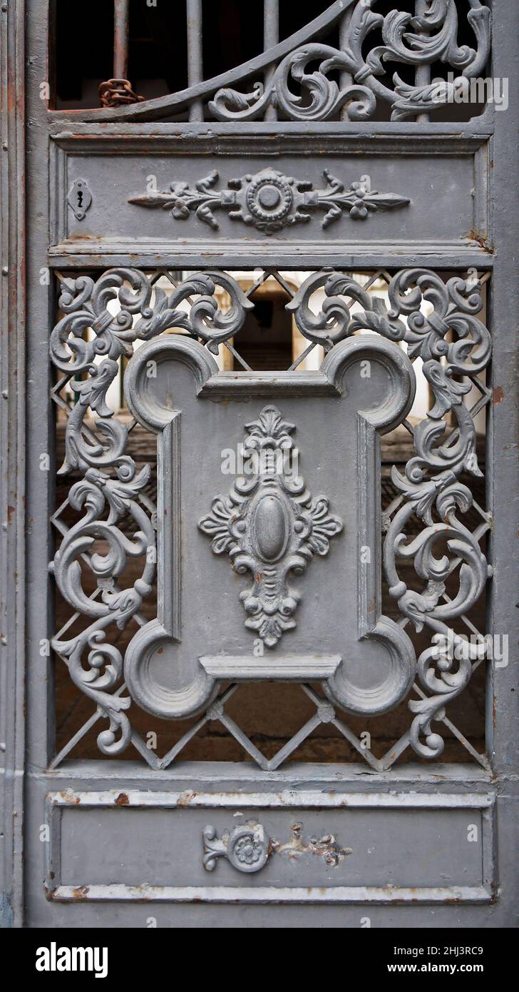 Ancient colonial gate detail Stock Photo - Alamy