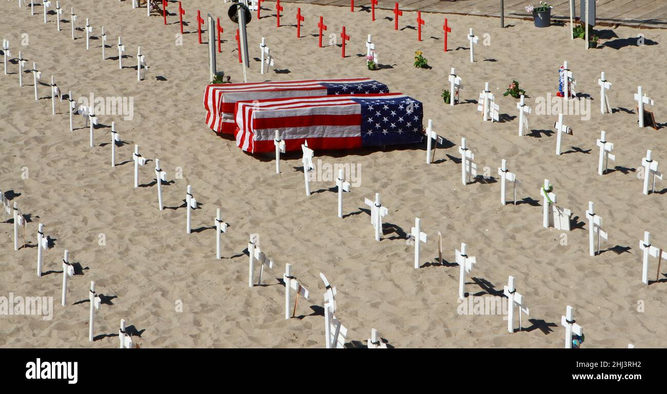 Burial on the beach respect for the dead military men and women Stock ...