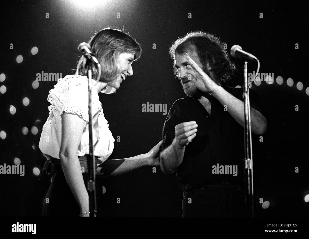 Joe cocker jennifer warnes hi-res stock photography and images - Alamy