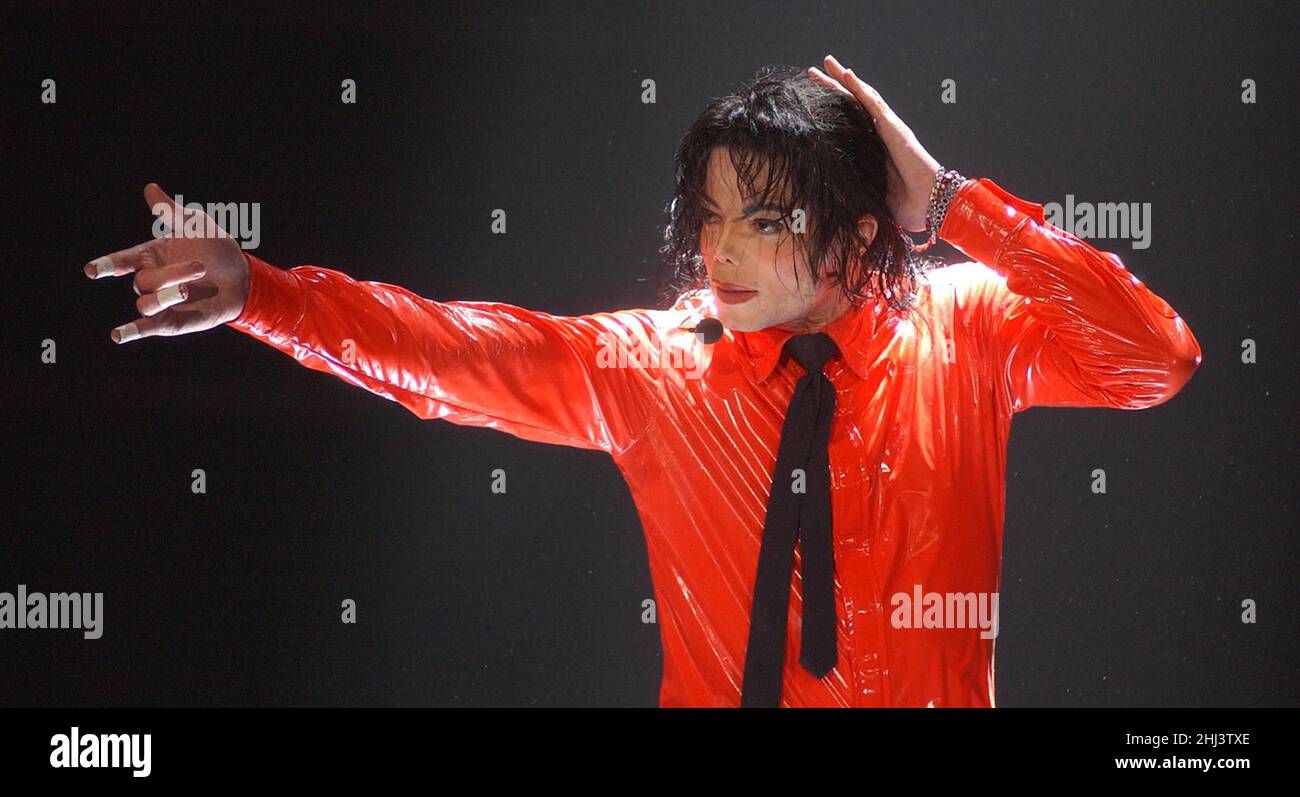 Michael jackson 2002 hi-res stock photography and images - Alamy