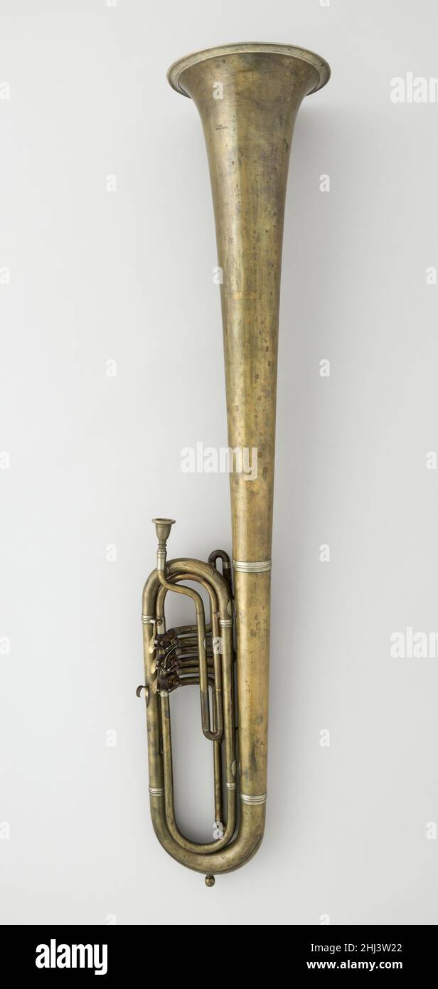 Backward facing bell hi-res stock photography and images - Alamy