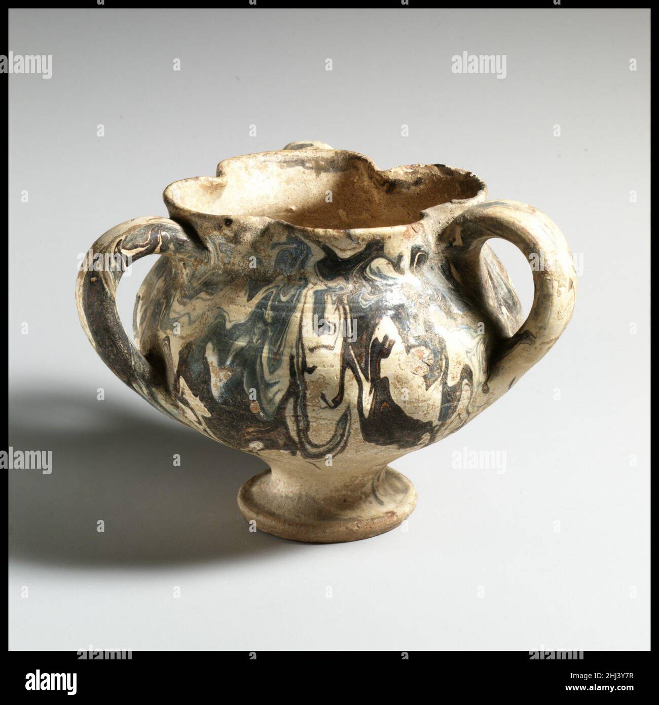 Roman bowl hi-res stock photography and images - Alamy