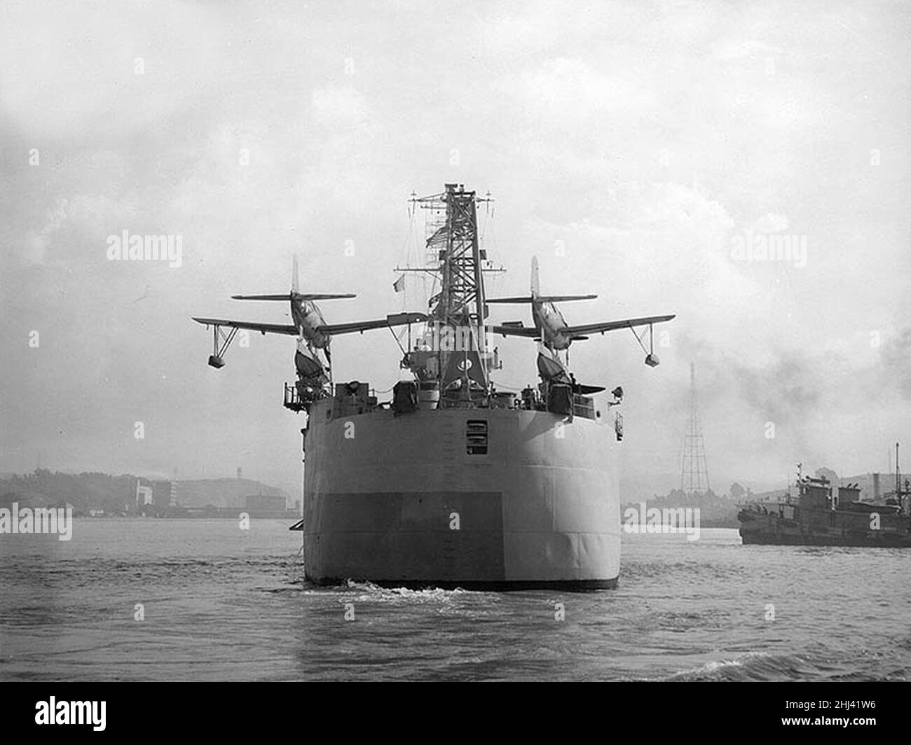 Stern view of USS Astoria (CL-90) in October 1944 Stock Photo - Alamy