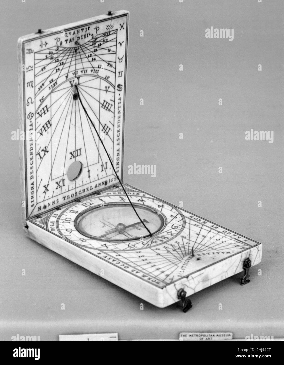 Portable diptych sundial 1620 Hans Tröschel the Younger. Portable ...