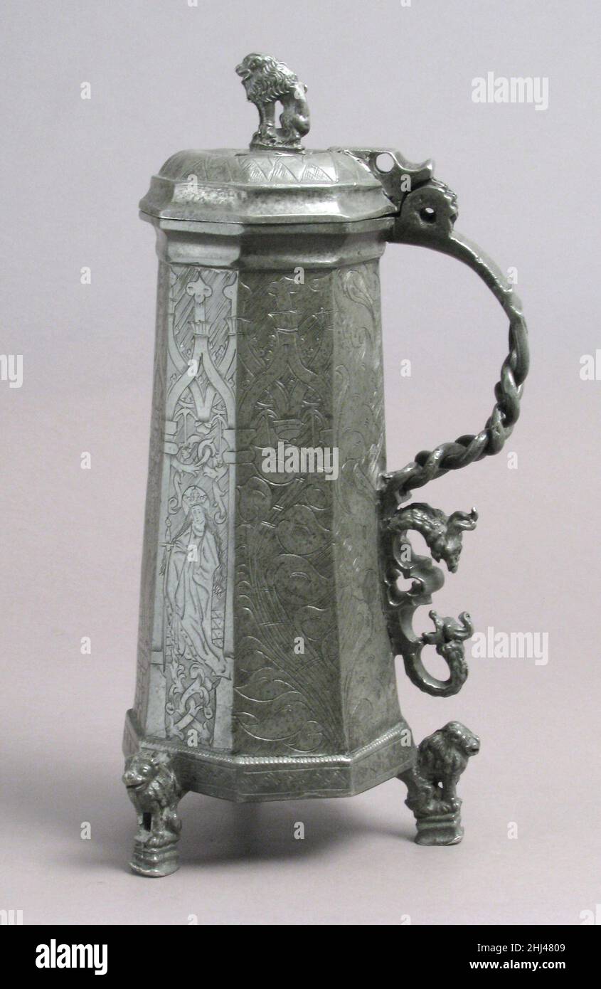 Flagons hi-res stock photography and images - Alamy