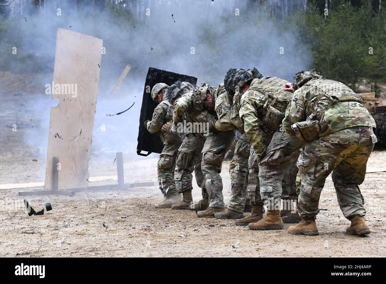 U.S. Army paratroopers with 54th Brigade Engineer Battalion, 173rd ...