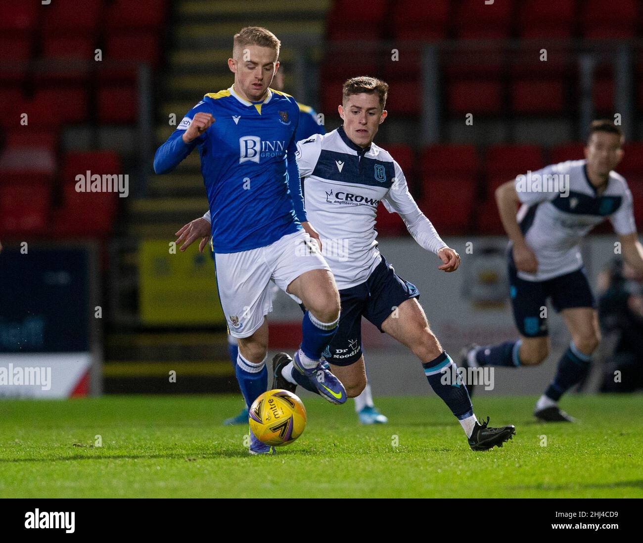 McDiarmid Park, Perth, UK. 26th Jan, 2022. Scottish premier league ...