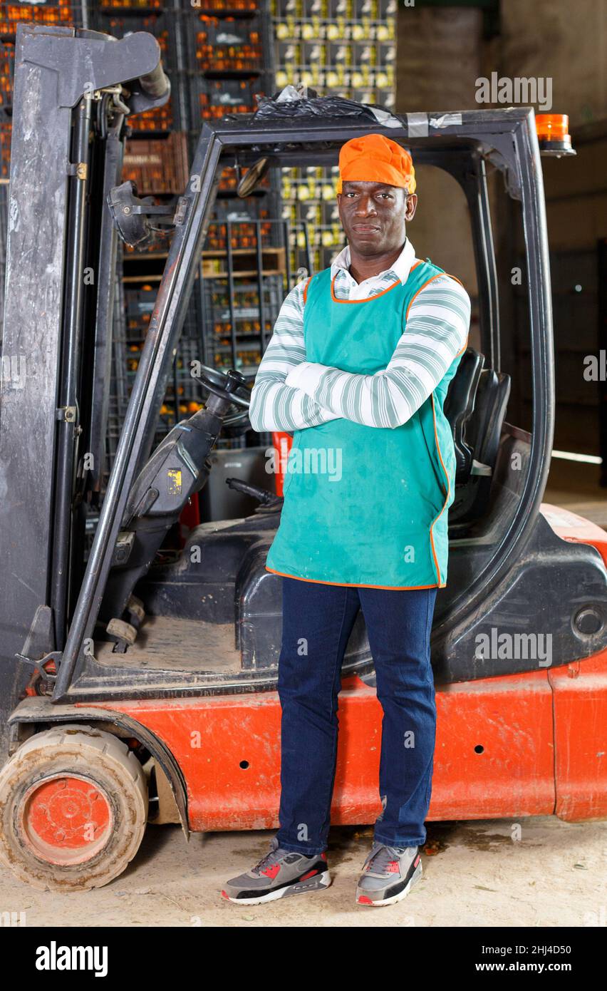 Electric stacker hi-res stock photography and images - Alamy