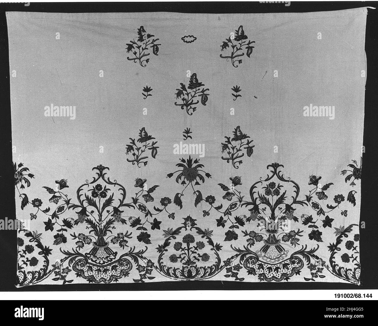 French cut skirt hi-res stock photography and images - Alamy