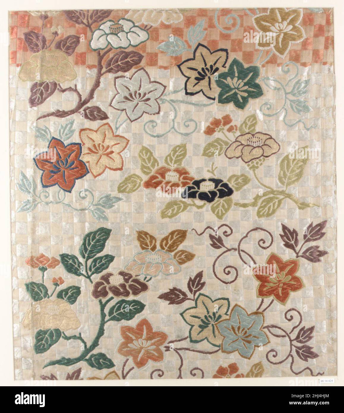 Piece 18th century Japan. Piece. Japan. 18th century. Silk, metallic ...