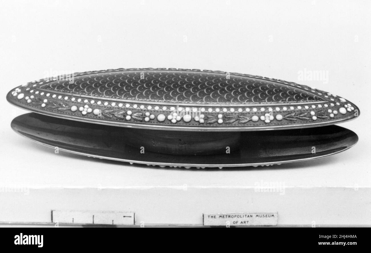 Navette Black and White Stock Photos & Images - Alamy