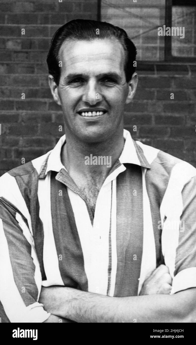 George Lee (4 June 1919 - 1 April 1991) was an English footballer who ...