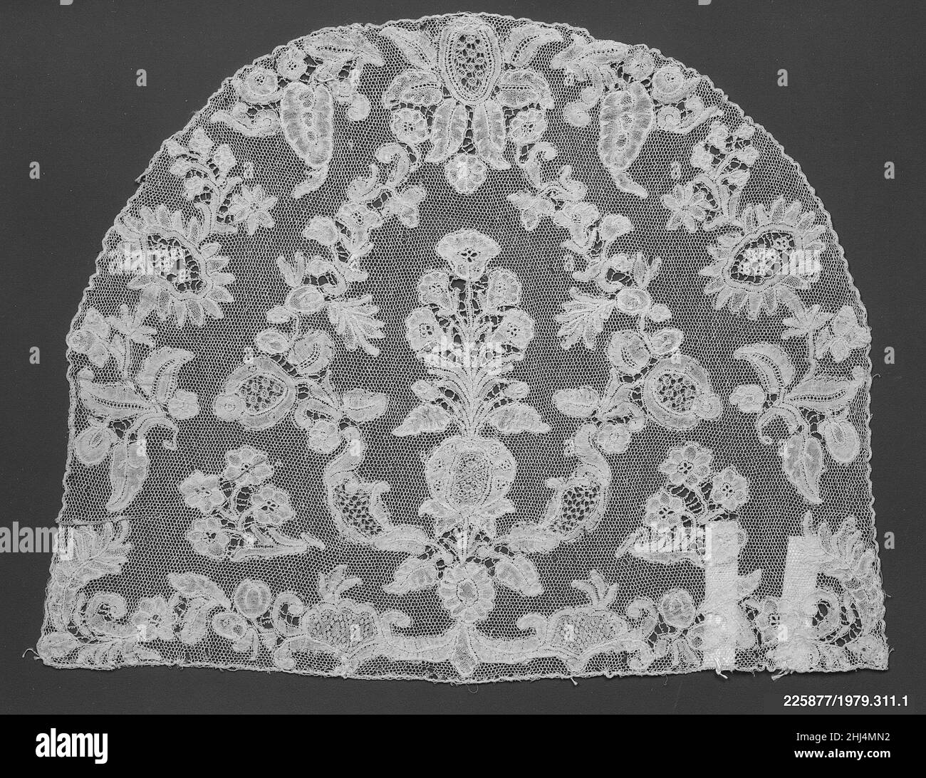 Cap crown mid-18th century Flemish The Metropolitan Museum's great lace ...