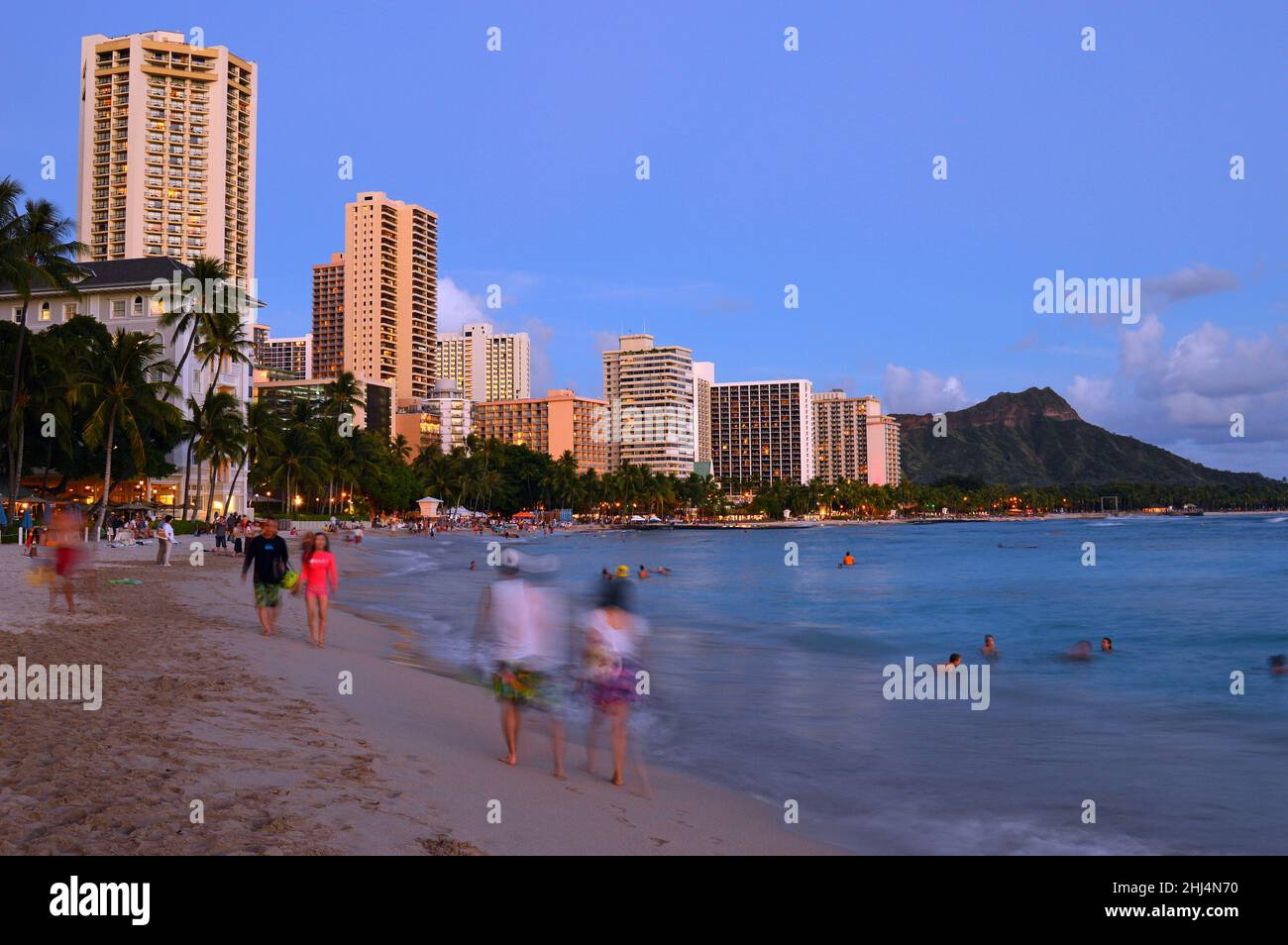 Tropical beachgoers hi-res stock photography and images - Alamy