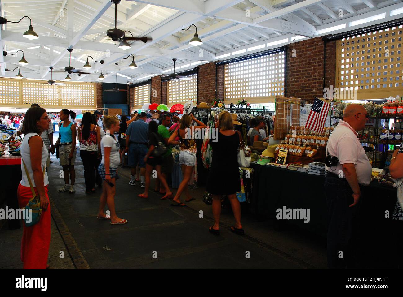 Charleston city market hi-res stock photography and images - Alamy