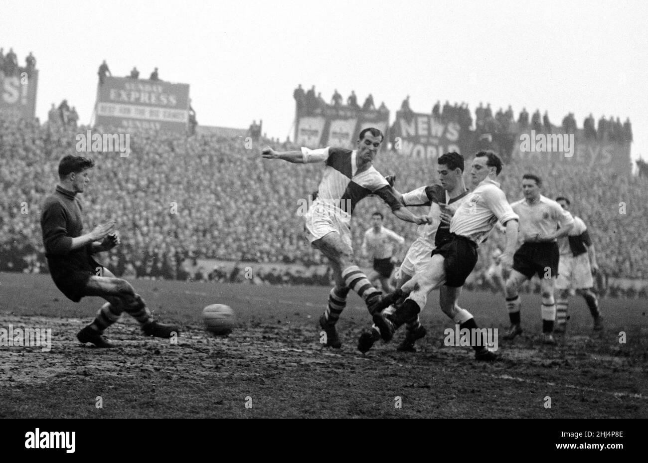 Tosh chamberlain hi-res stock photography and images - Alamy