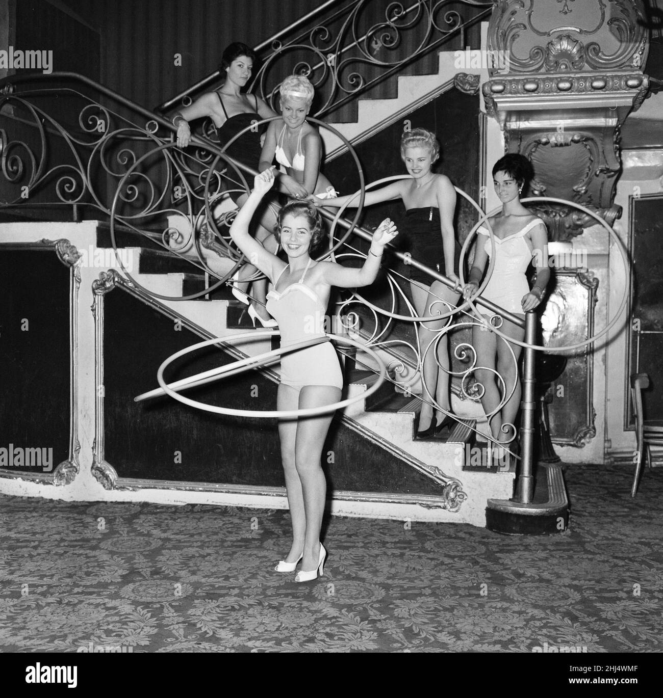 Mary rachel Black and White Stock Photos & Images - Alamy