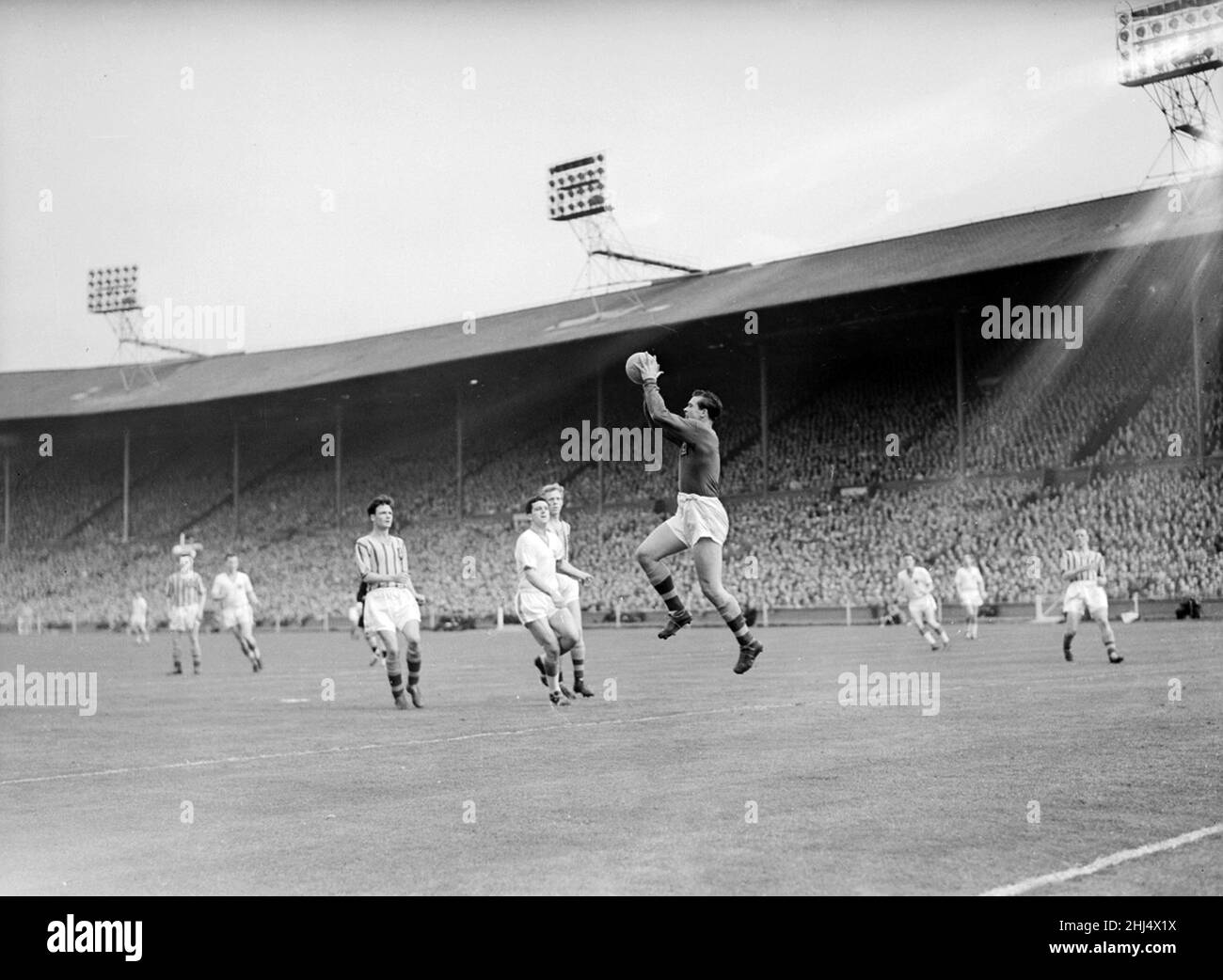 Aston Villa 2-1 Manchester United, FA Cup Final 1957, Wembley Stadium ...