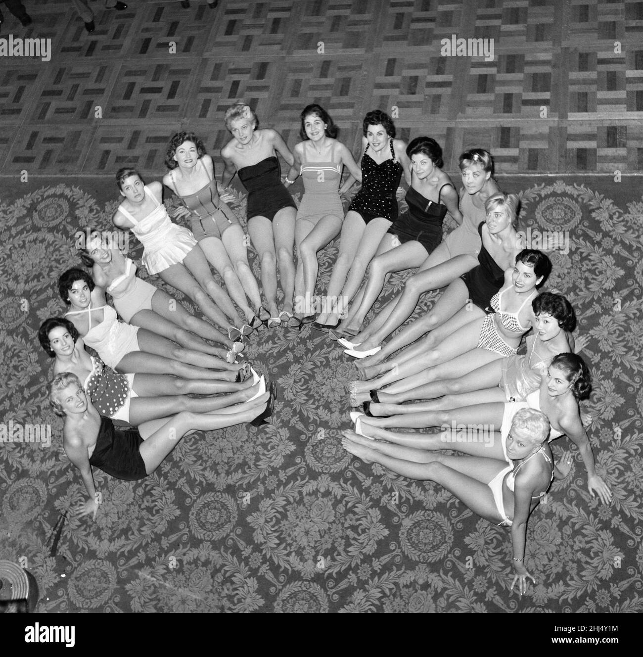 1958 Miss World Beauty Contestants, 6th October 1958 Stock Photo - Alamy