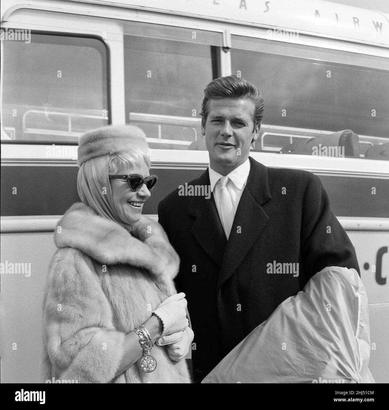 Singer Dorothy Squires returning home from the USA with her husband ...