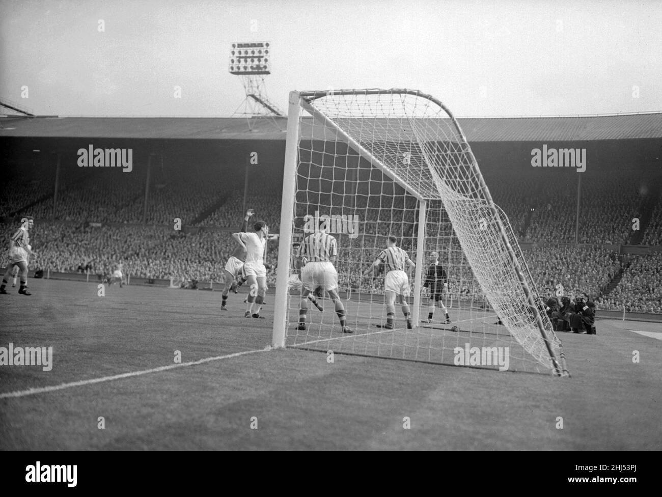 Aston Villa 2-1 Manchester United, FA Cup Final 1957, Wembley Stadium ...