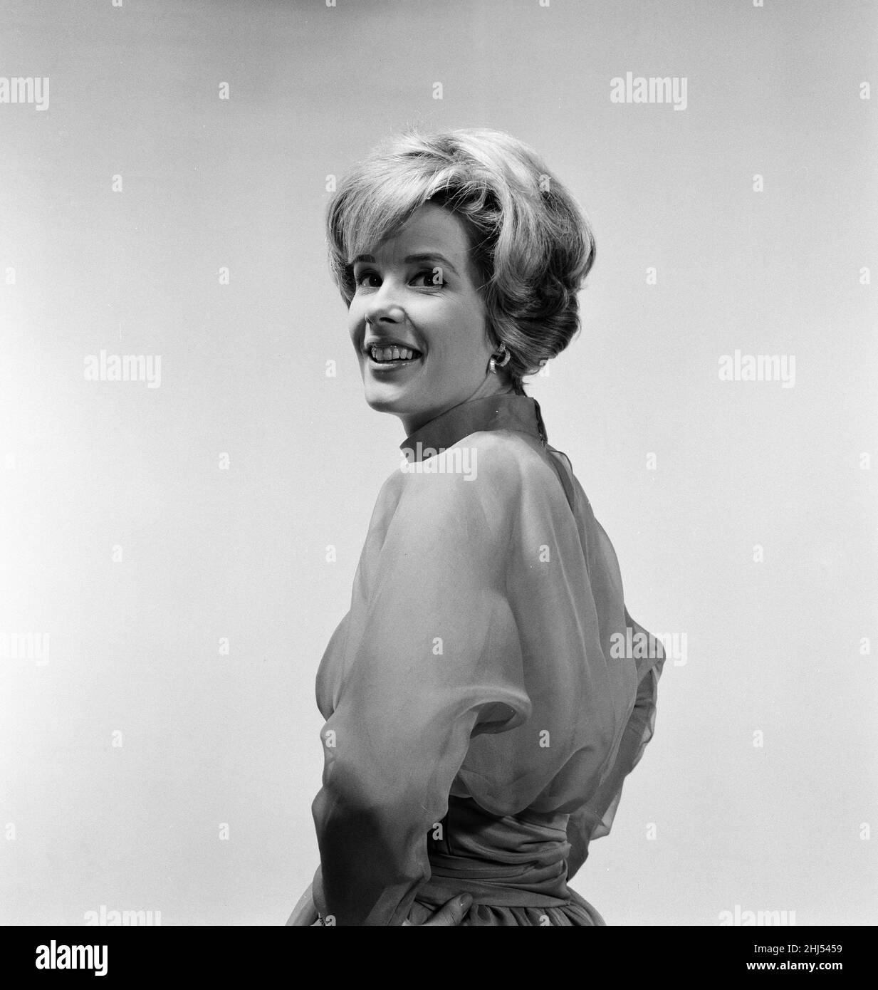 Sally Kemp Actress 60 Photos - Moonagedaydream.film
