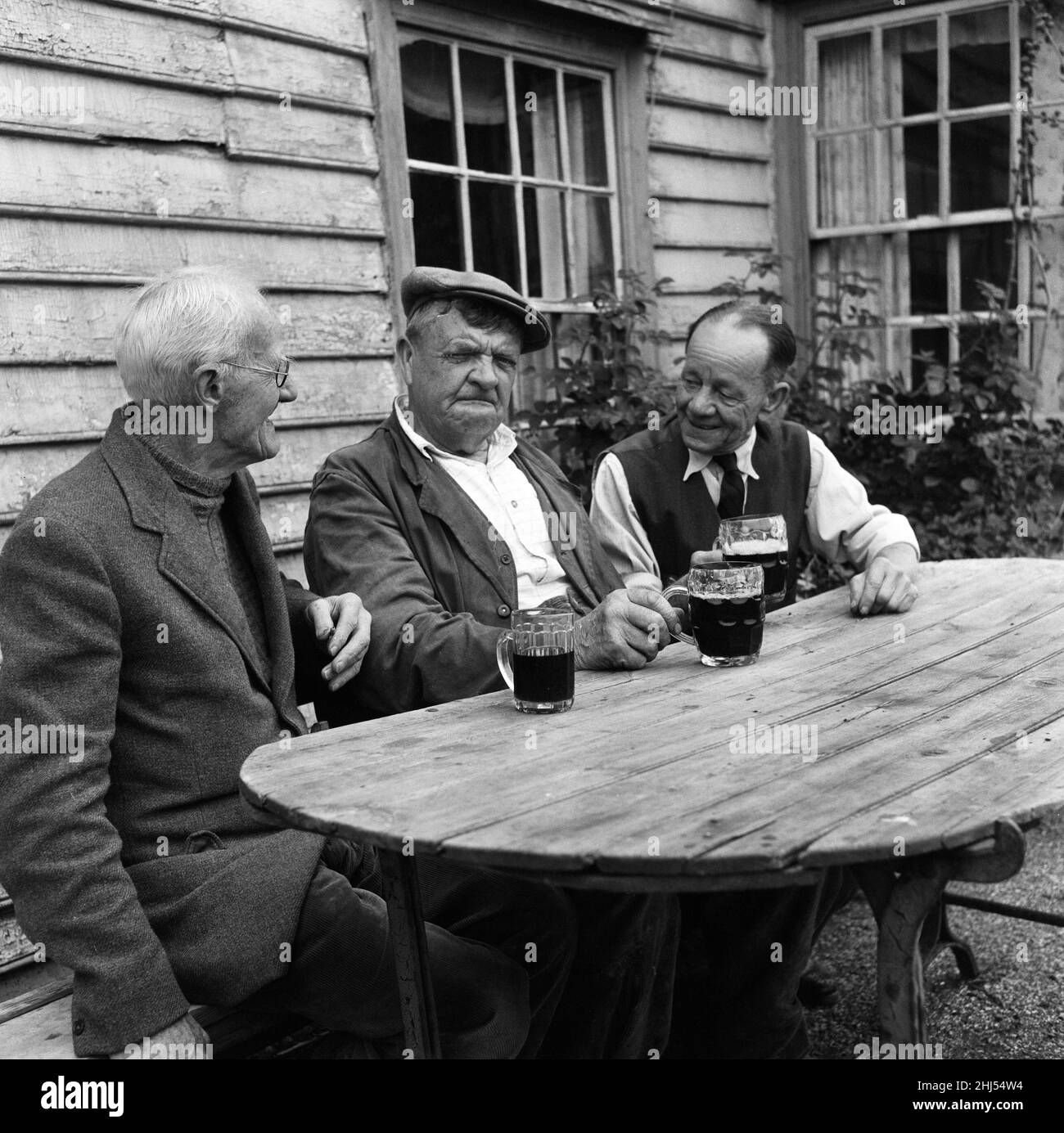 Views in the Essex village of Latchingdon. Harry Carnochan, 74, Bert ...