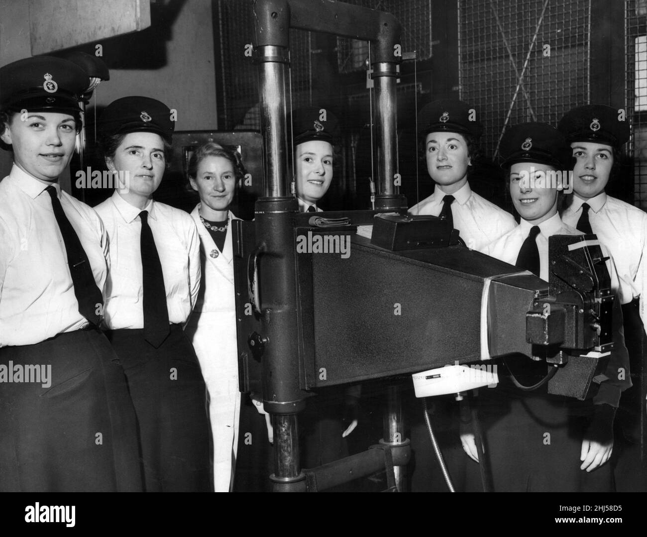 1950s x ray examination hi-res stock photography and images - Alamy