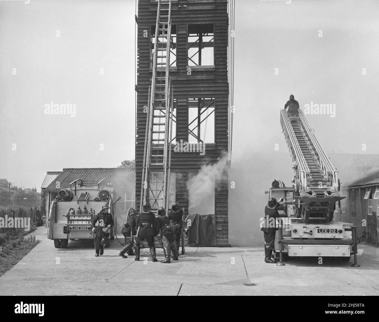 Cambridge Fire Service undertake a rescue from a smoke logged practice ...