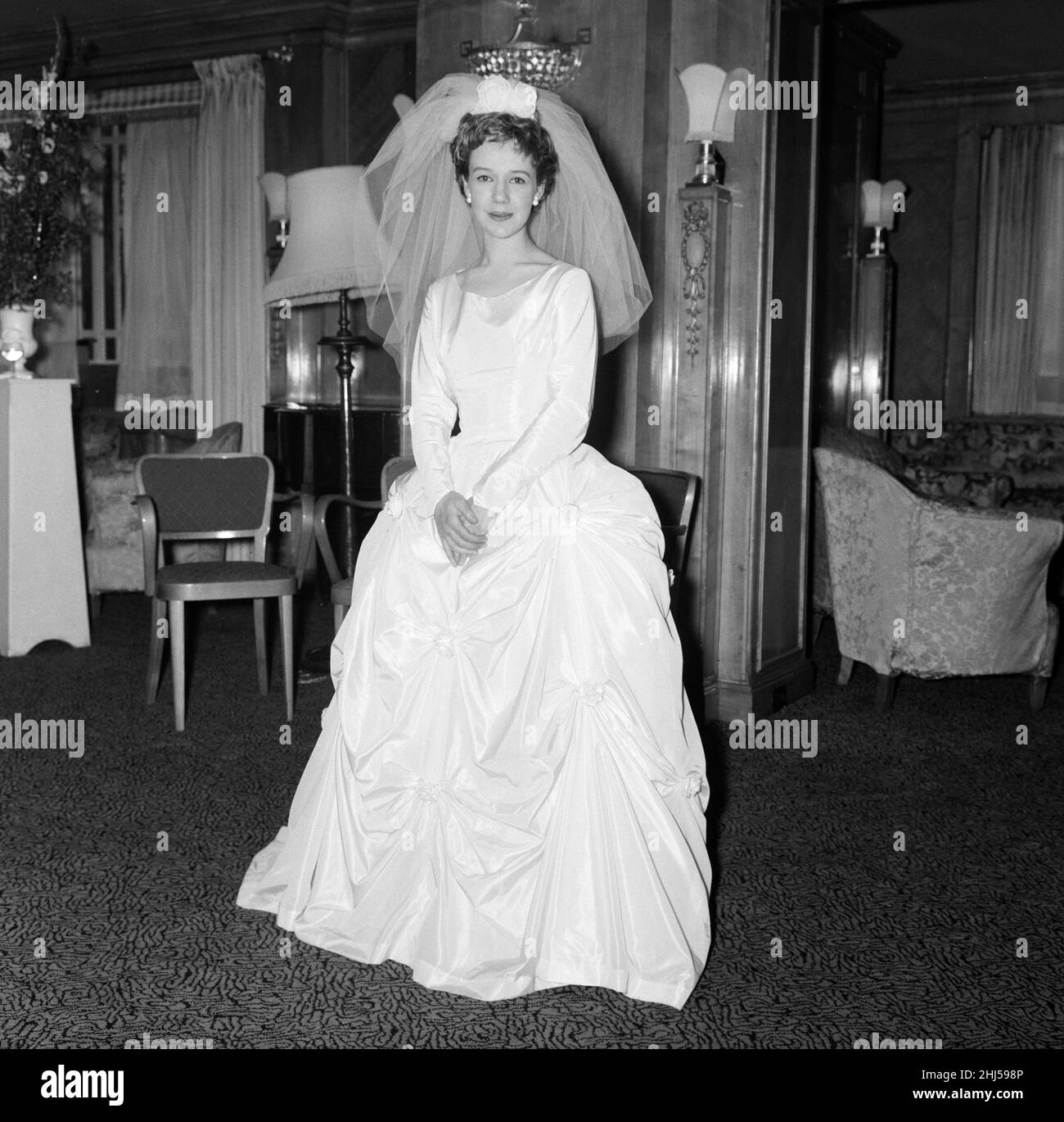 The wedding of William Roache and Anna Cropper at St John's Wood Church ...