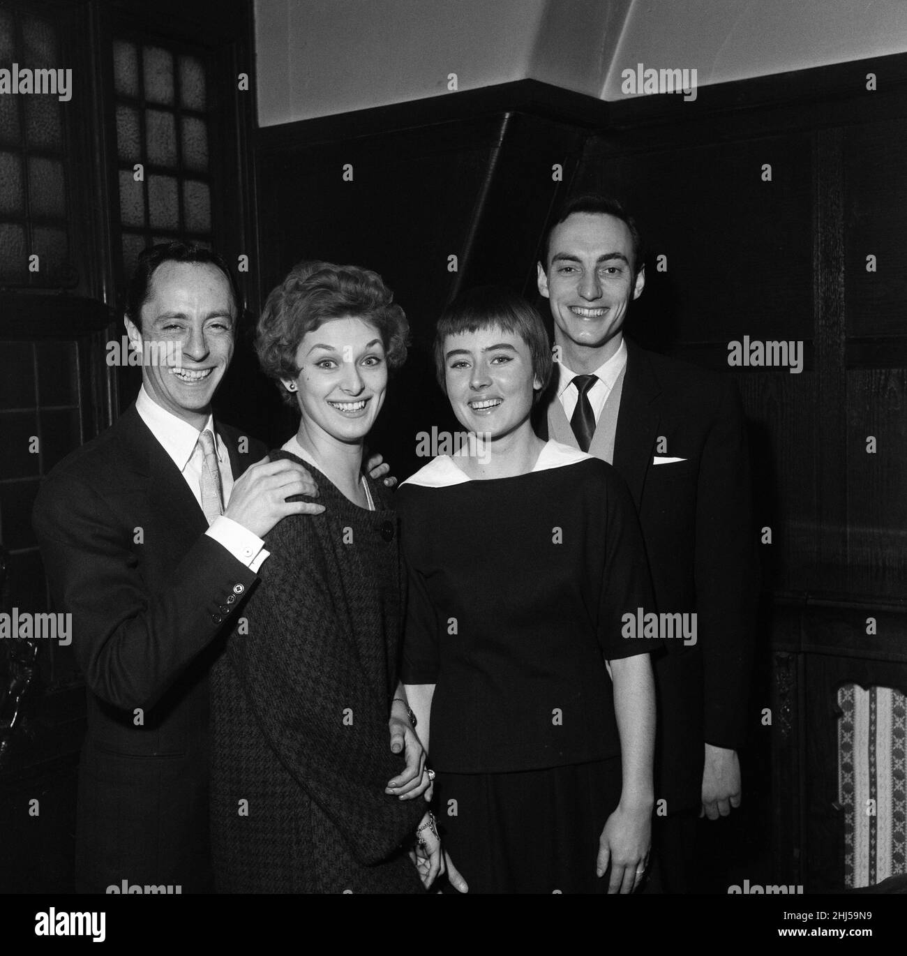 Actor Peter Reeves and fiance Janni Van Minnen with friends. 5th ...