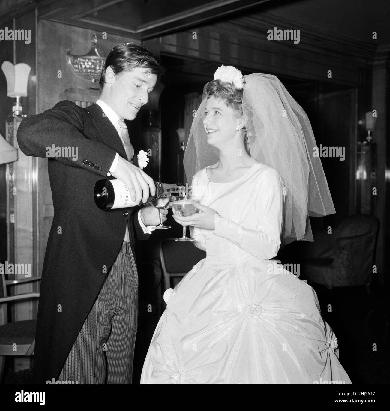 Anna cropper hi-res stock photography and images - Alamy