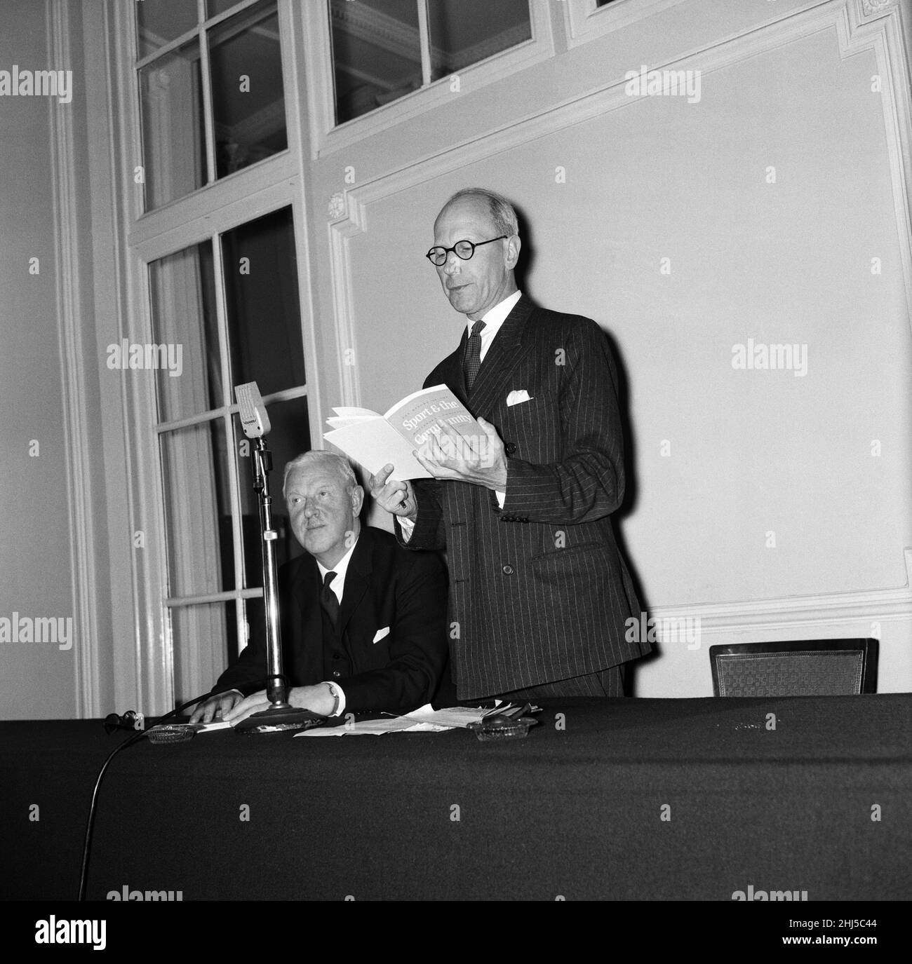 Secretary of the football association sir stanley rous hi-res stock ...