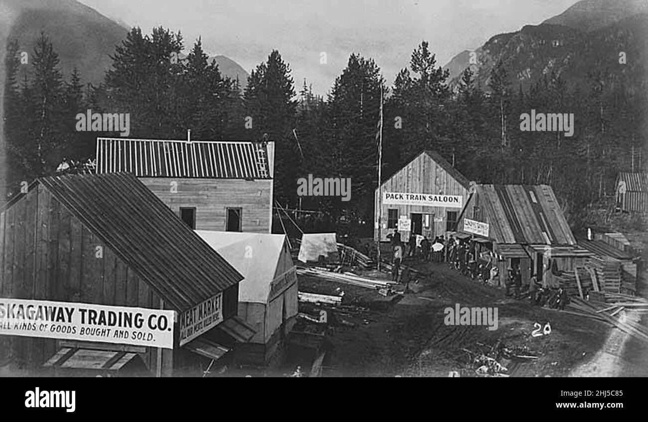 Train saloon hi-res stock photography and images - Alamy