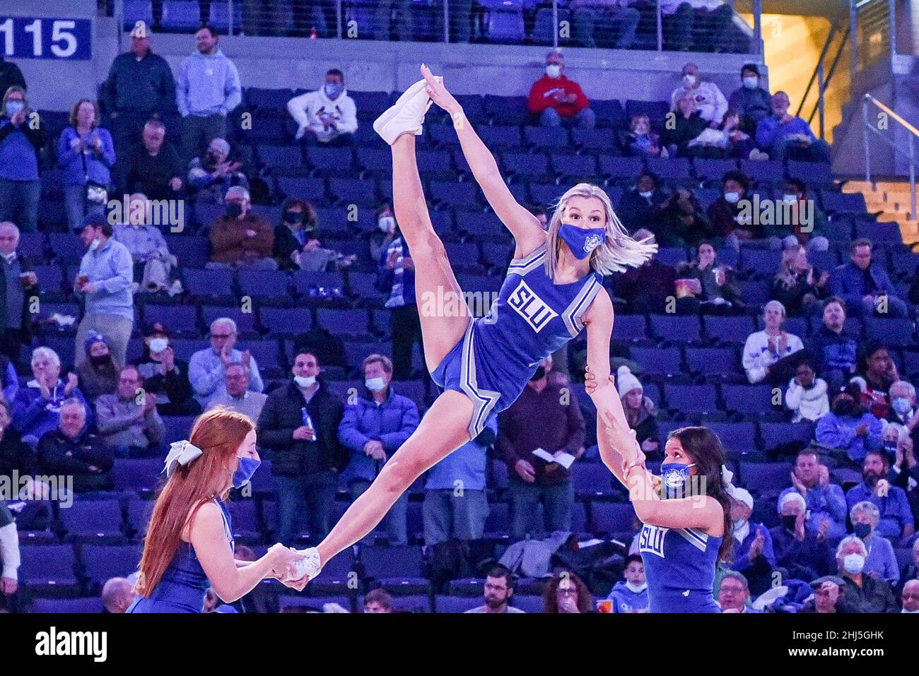 Saint louis billikens cheerleaders hi-res stock photography and images ...