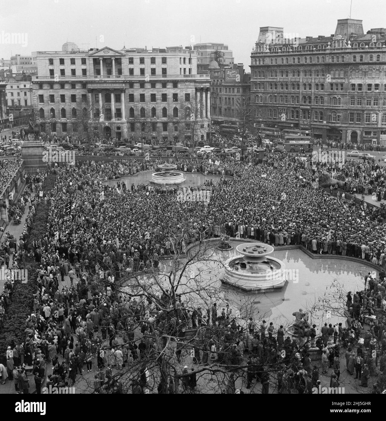 Ban The Bomb movement four day march from the Atomic Weapons Research ...