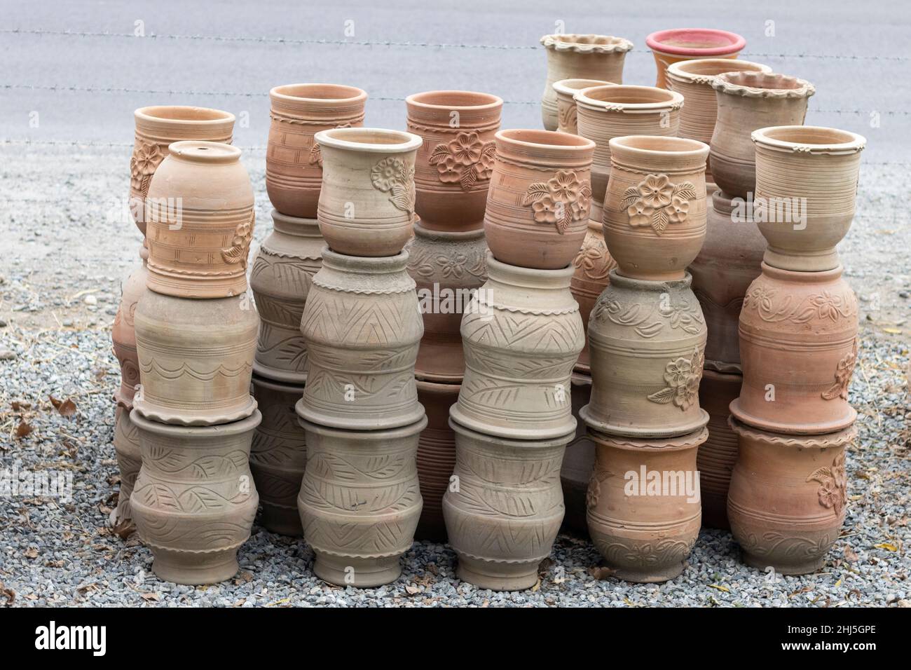 Huge vases hi-res stock photography and images - Alamy