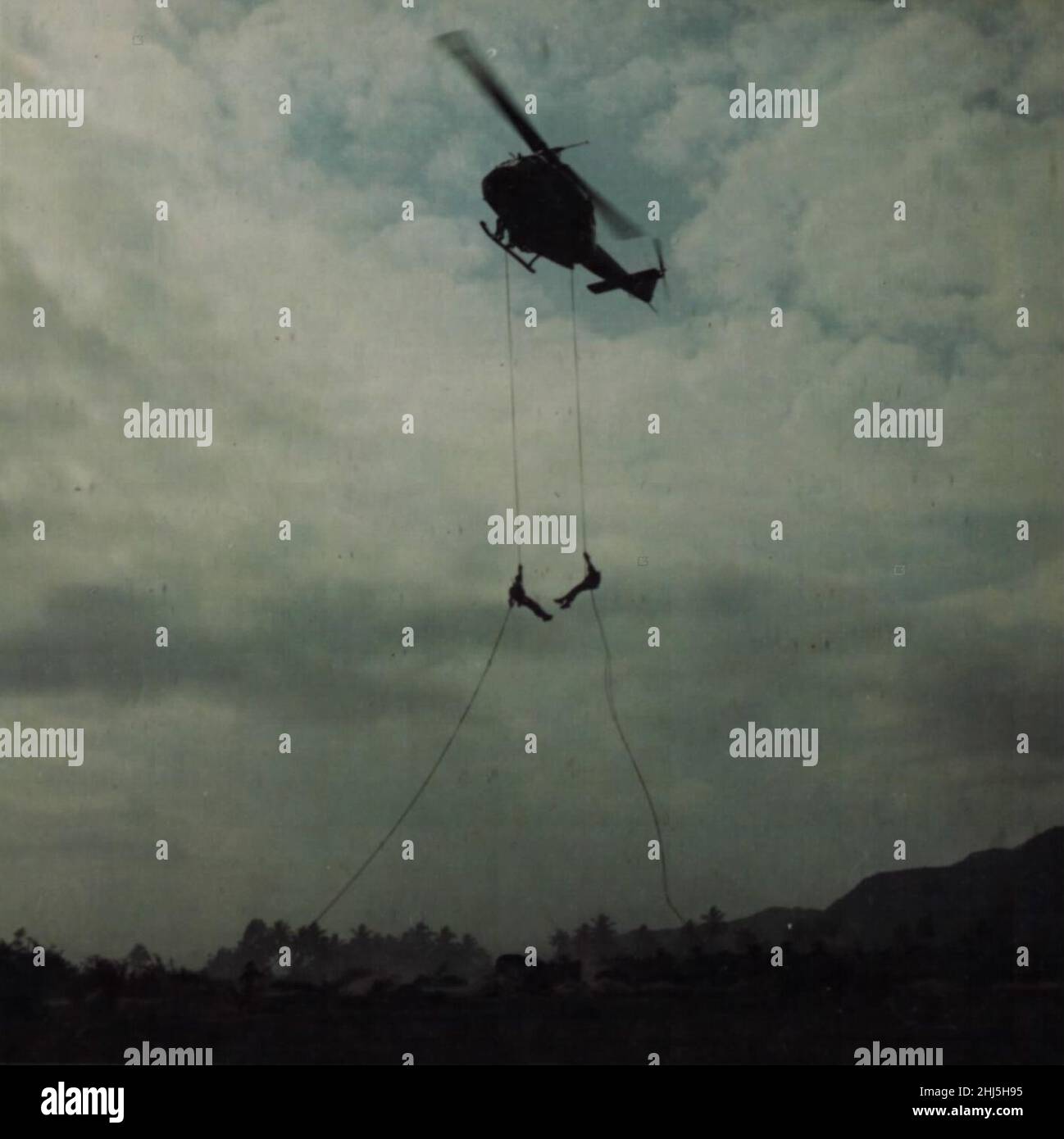 Students rappel from helicopter, MACV Recondo School, Nha Trang, March ...