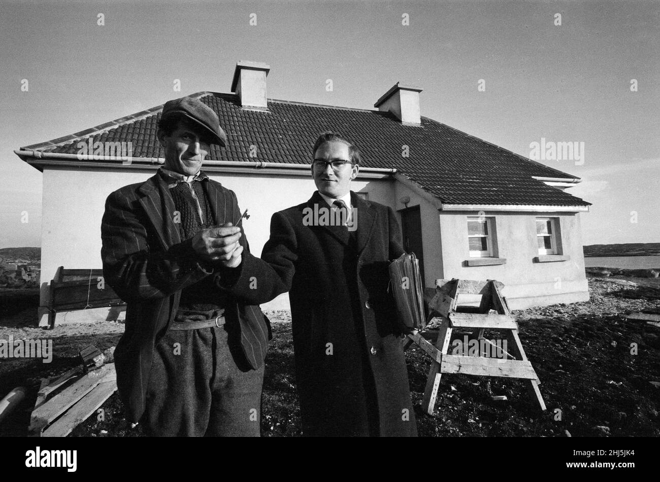 The last twenty three residents of Inishark Island (sometimes called ...